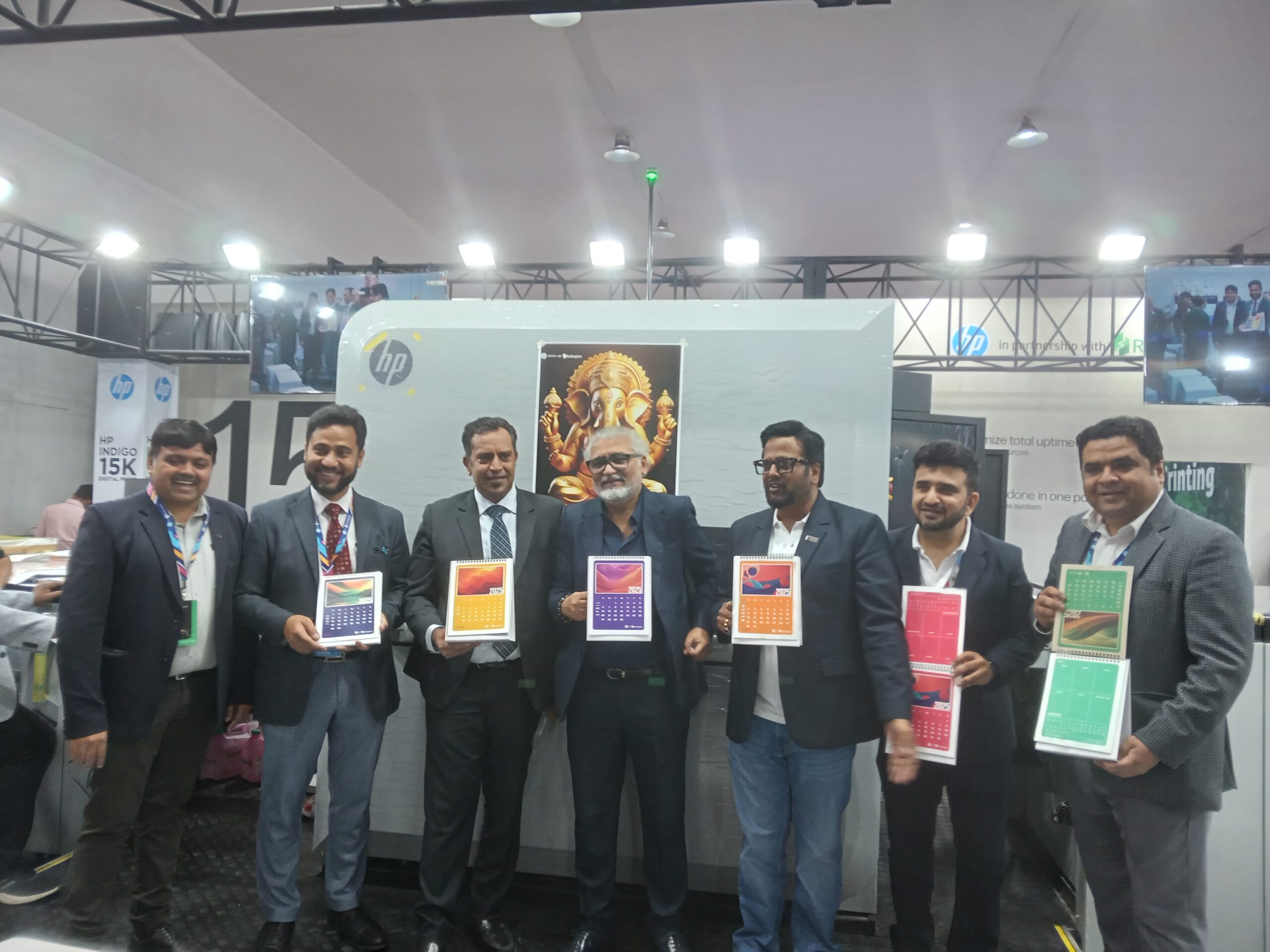 HP India & Redington in collaboration with Sona Papers launch New Year ...